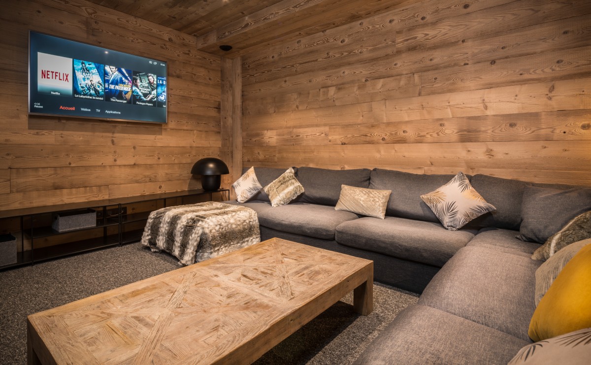Chalet Phoebe – Flagstone Travel